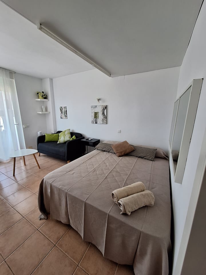 Hermoso Estudio Cerca Del Mar - Calahonda