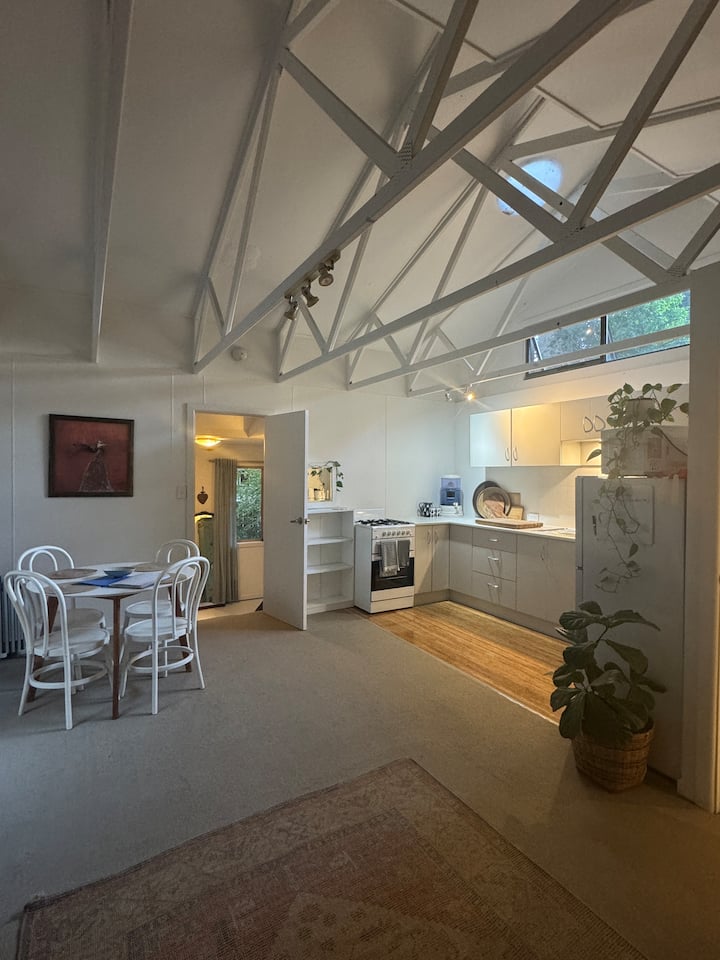 Lilli Pilli Guesthouse -  Spacious - 1 Bedroom - Suffolk Park