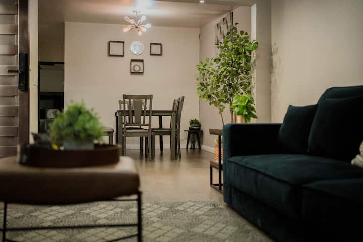 Casa Familiar• 2 Br+ Parking Privado + A/c - Ensenada