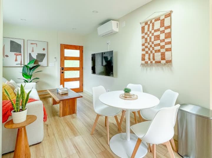 Oasis W/ Backyard 15 Min From Airport And Beach - Inglewood, CA