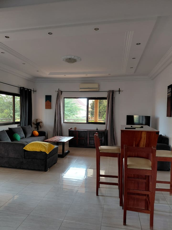 Superbe Appartement Meublé En Plein Centre-ville - Lomé