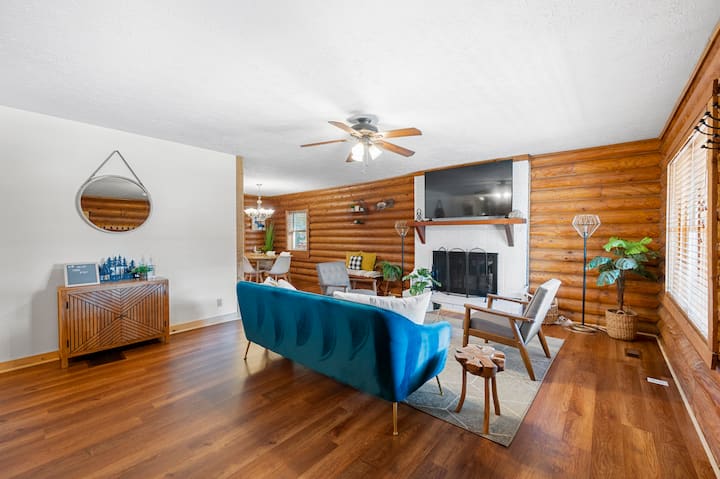 Cozy Cabin Near Downtown Suwanee - Buford, GA