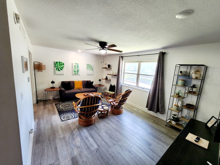 Chateau Charlotte - Wichita, KS