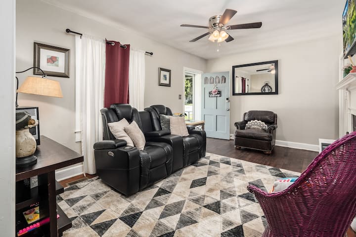 Charming Home In Central Location - Greenville, NC