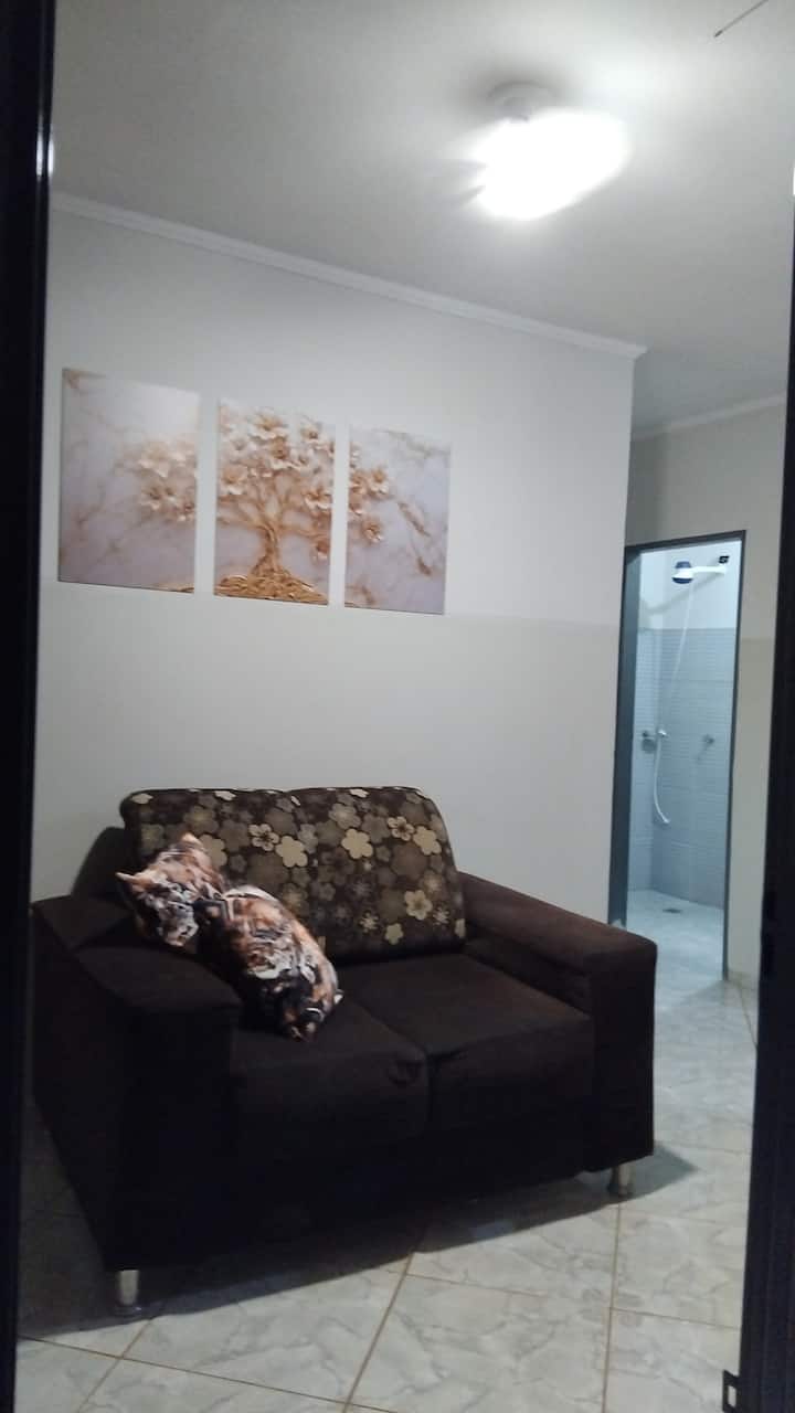 Casa Agradável, Garagem, Ar Cond. , Asfalto. - Campo Grande