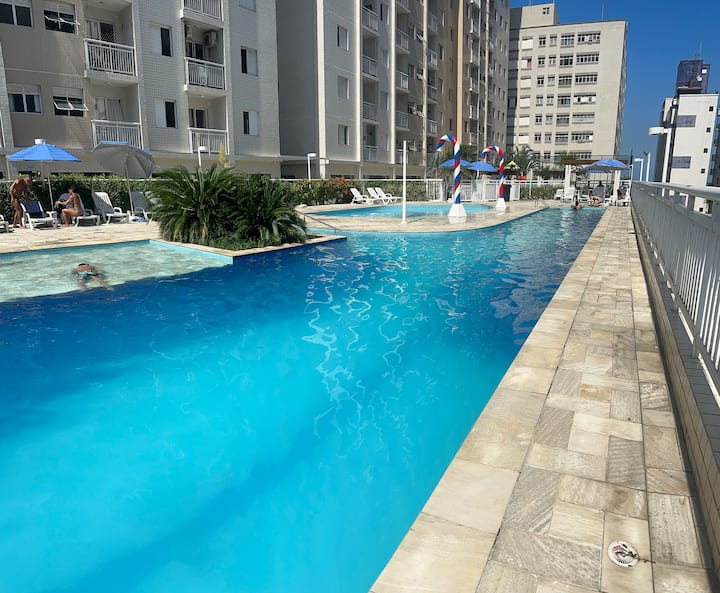 Praia + Piscina + Lazer + Localização Privilegiada - Praia Grande