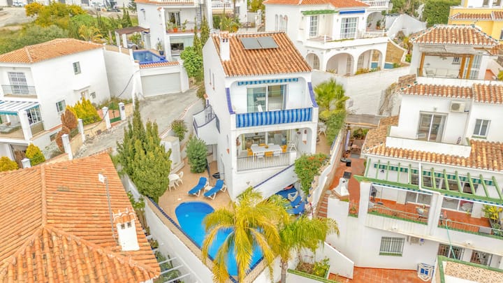 Casa Cómoda Cerca De La Playa Con Piscina Privada - Nerja