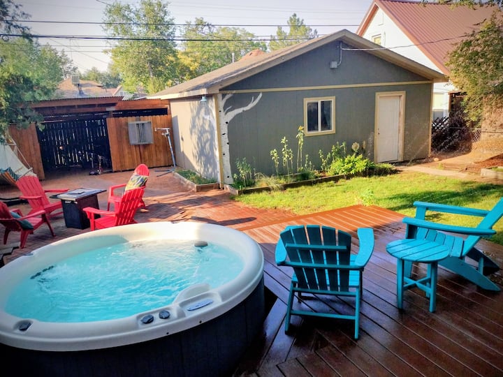 Grand Junction Bike Hotel & Hot Tub - Grand Junction, CO