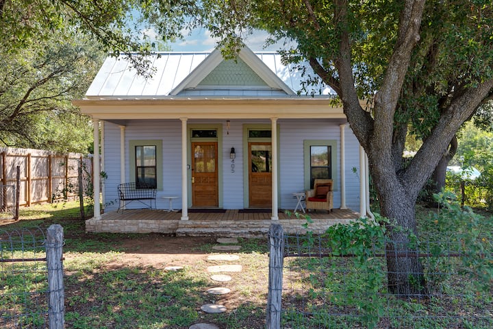Creek Street Sunday House - Fredericksburg, TX