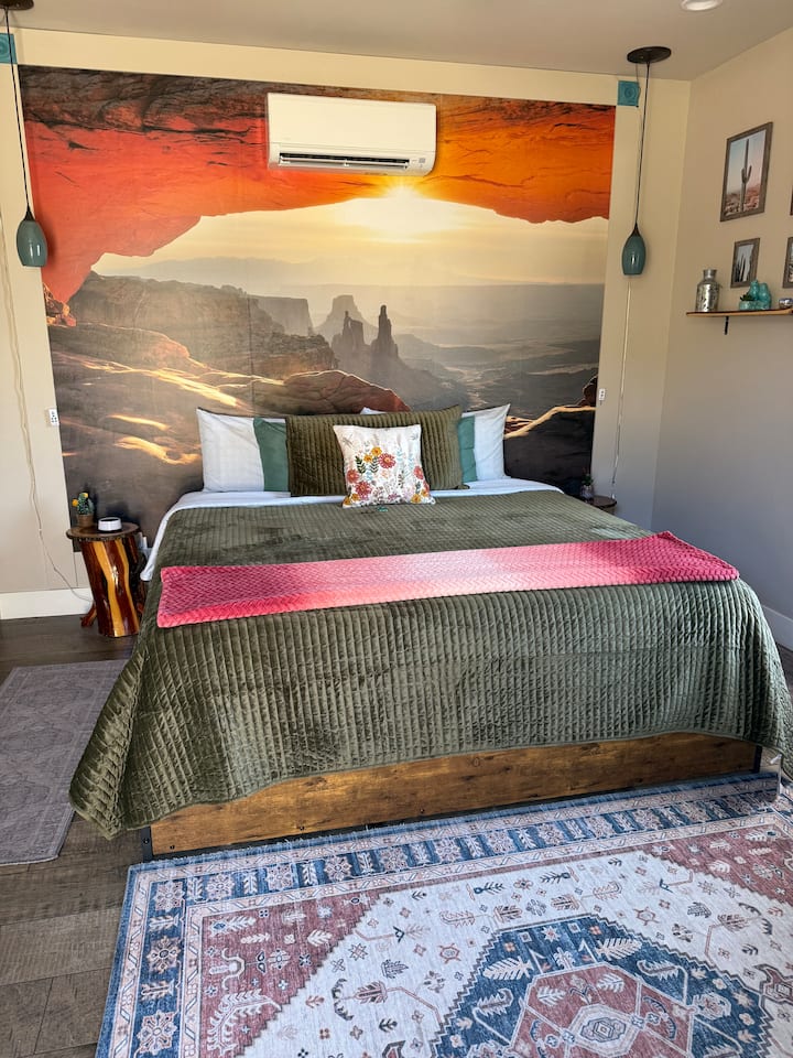 Desert Dreams
A Gorgeous Themed “Casita” - Page, AZ