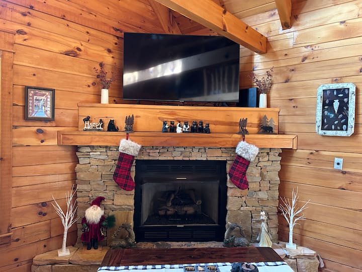 Perfect Holiday Retreat - Pigeon Forge, TN