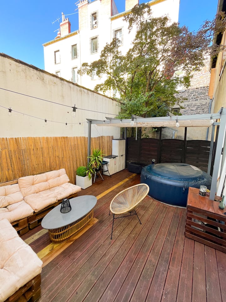 Appartement Centre Ville Avec Terrasse Et Jacuzzi - Clermont-Ferrand