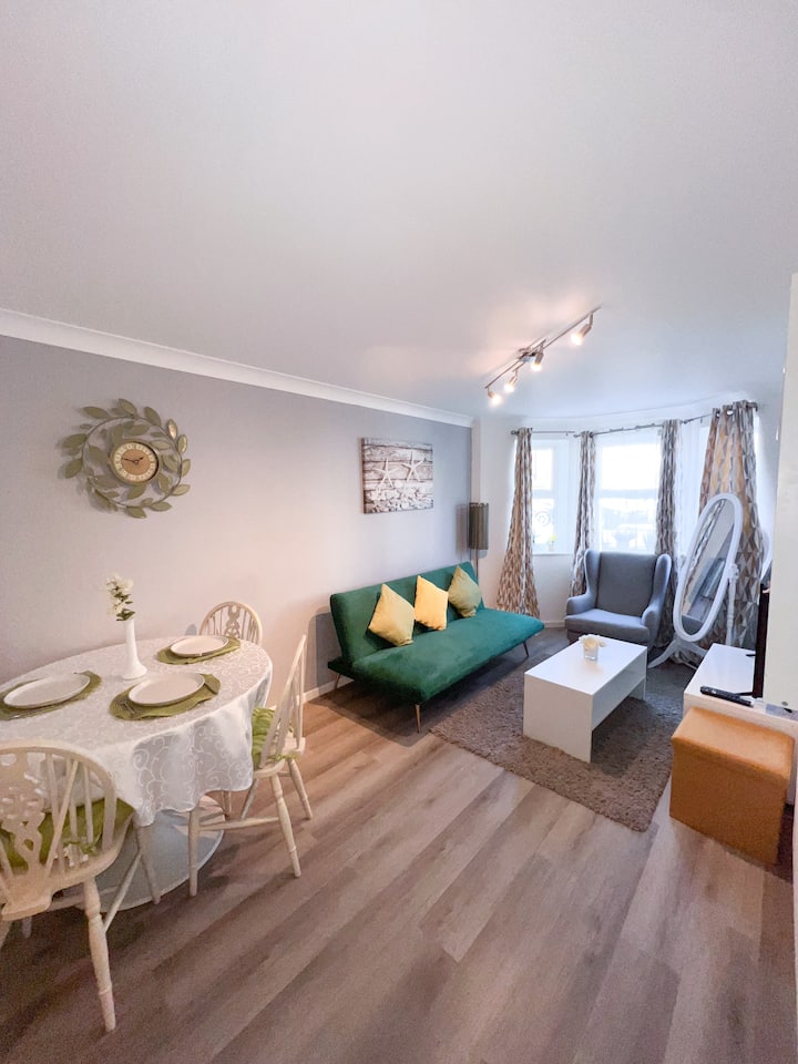 Mada Apartment Bournemouth
- 12 Min To The Beach - Bournemouth