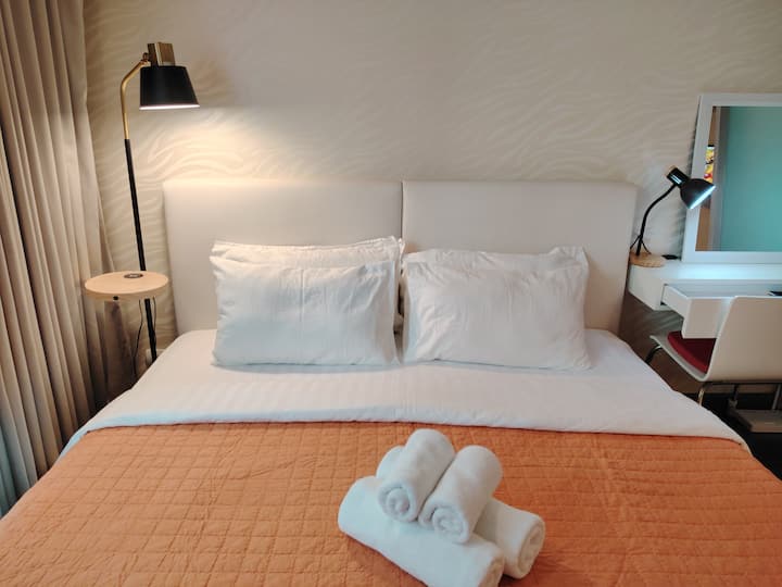 Bts Nana*minimal Living*easy Walkable To All Need - Bangkok