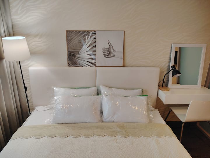 Bts Nana*minimal Living*easy Walkable To All Need - Bangkok