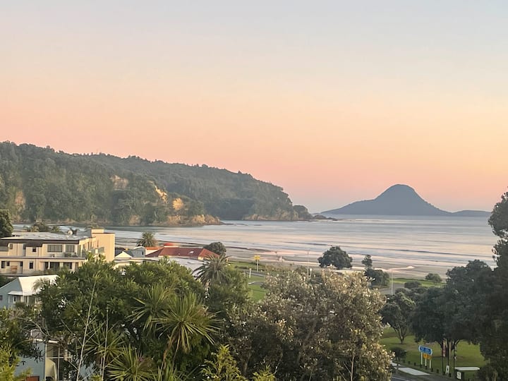 Ohope Beach, Opposite Surf Club, Ocean Views, - 華卡塔尼