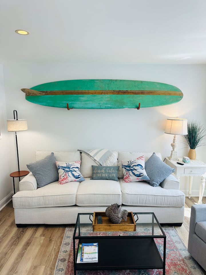 Easy Nantucket Downtown Apartment - Nantucket, MA