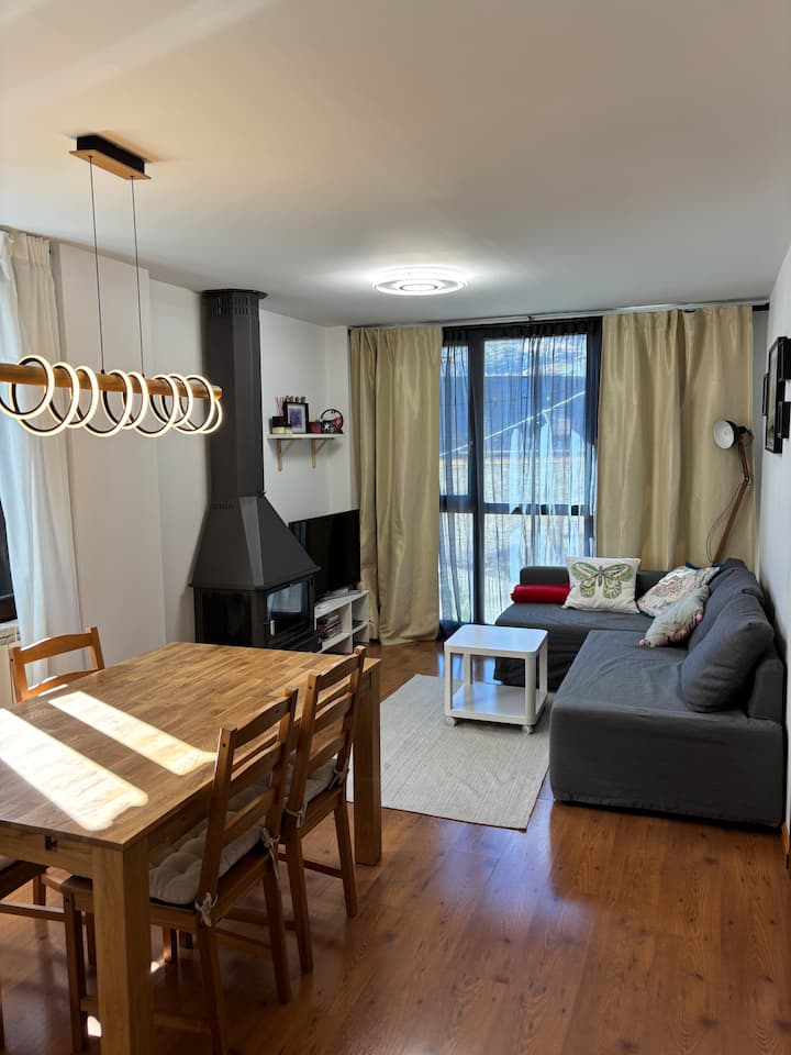 Acogedor Apartamento Lleno De Luz Natural - Formigal