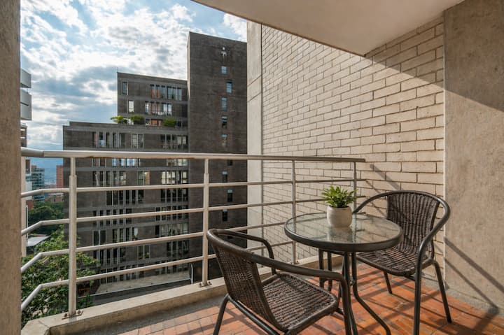 Cyan 1001 · Stylish 2bd Apt 5mins Parque Lleras By Housy Host - Envigado