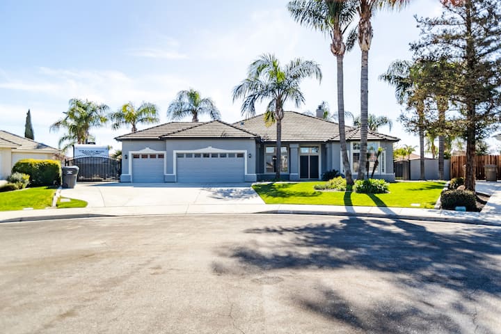 Heated Pool And Spa Beautiful Nw Bakersfield - Bakersfield, CA