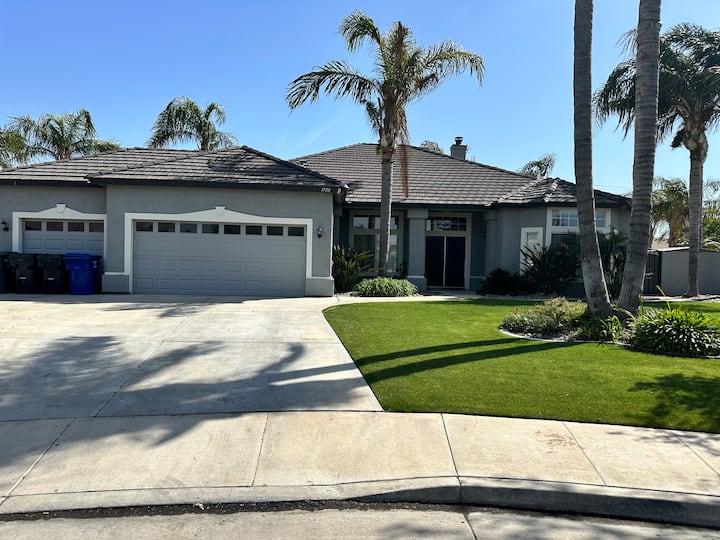 Heated Pool And Spa Beautiful Nw Bakersfield - Bakersfield