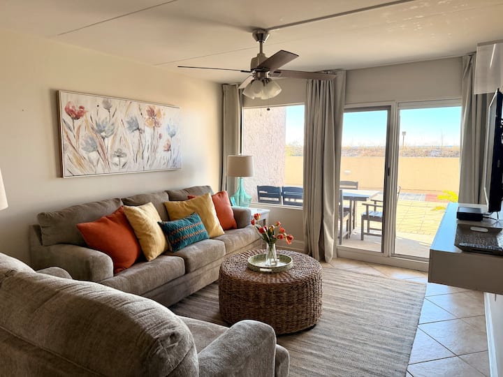 Beachfront!! Ground Floor Condo W/ 2 Bedroom&2bath - Okaloosa Island, FL