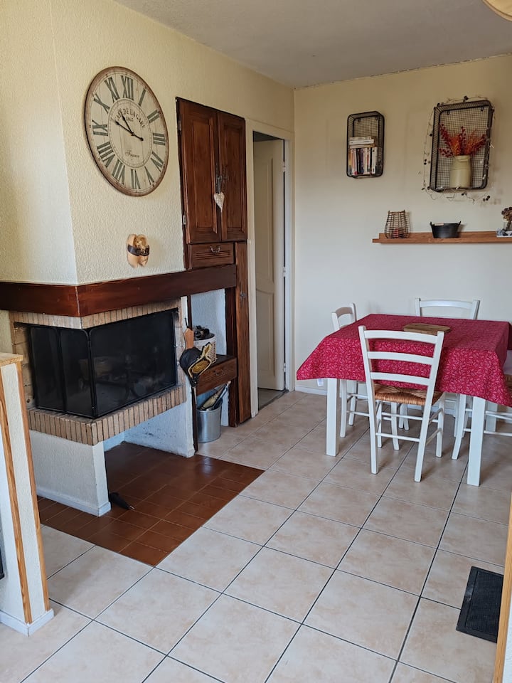 Aux Angles Appartement Avec Cheminée - Lac d'Aude (Estany d'Auda)