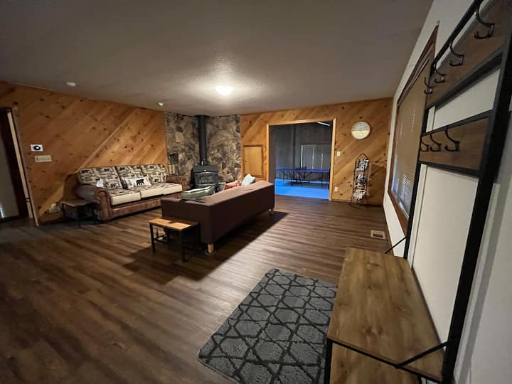 Family Friendly Cabin - 3br/3ba With Fireplace - Arnold, CA