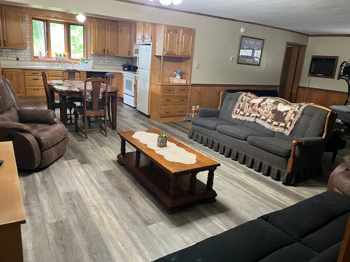 Beautiful Cottage Lake Flambeau (Up To 16 People) - Ladysmith, WI