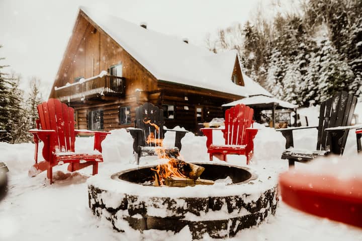 Chalet 11 Ch Tremblant – Spa, Foyers, Ski 8 Min - Mont-Tremblant