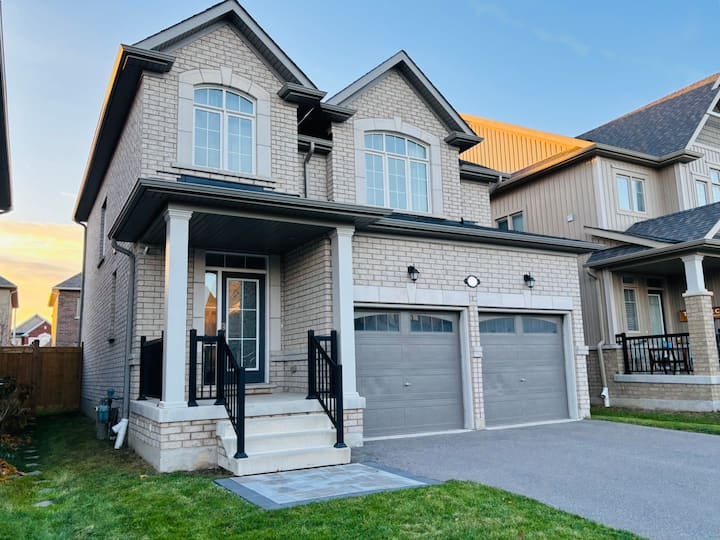 Detached House, Two Car Garage, Blue Mountain Ski - Collingwood
