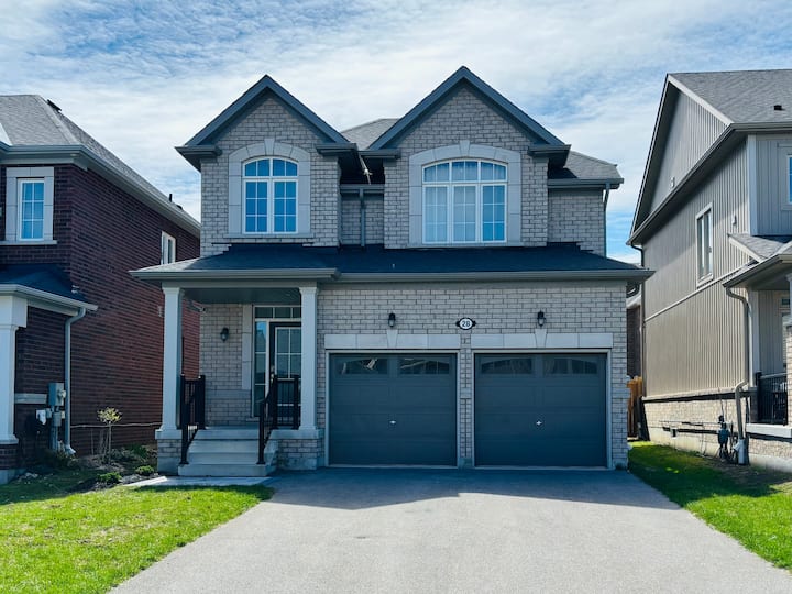 Detached House, Two Car Garage, Blue Mountain Ski - Collingwood