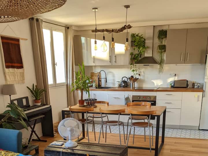 Charmant 2 Pièces Au Cœur Du 11ème - Paris