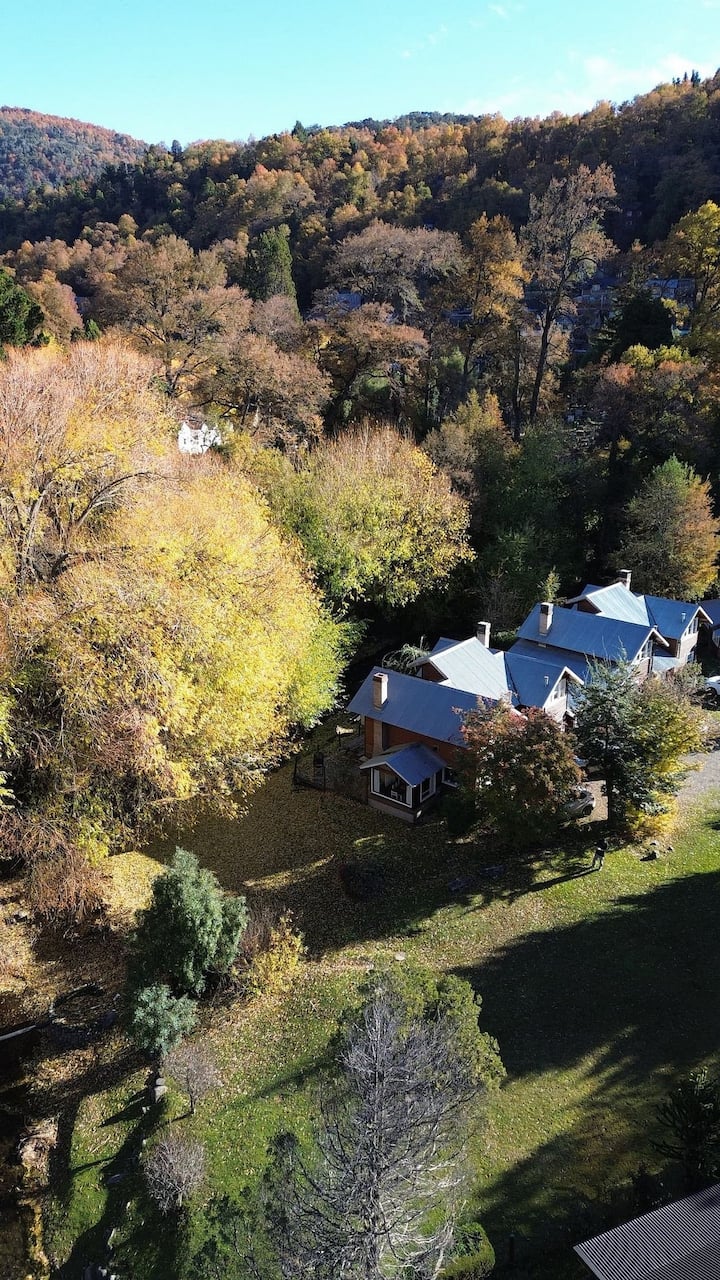 Cabaña Soñada Con Vista Al Arroyo Y Al Jardín Sma - San Martin de los Andes