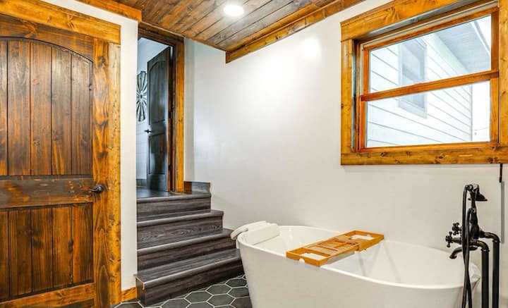 Seward Farm Near Lincoln – Pool, Sauna & Fire Pit - Nebraska