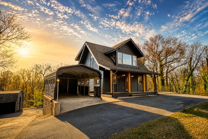 The Black Log Cabin – Hot Tub/gameroom/petfriendly - Fredericksburg, VA