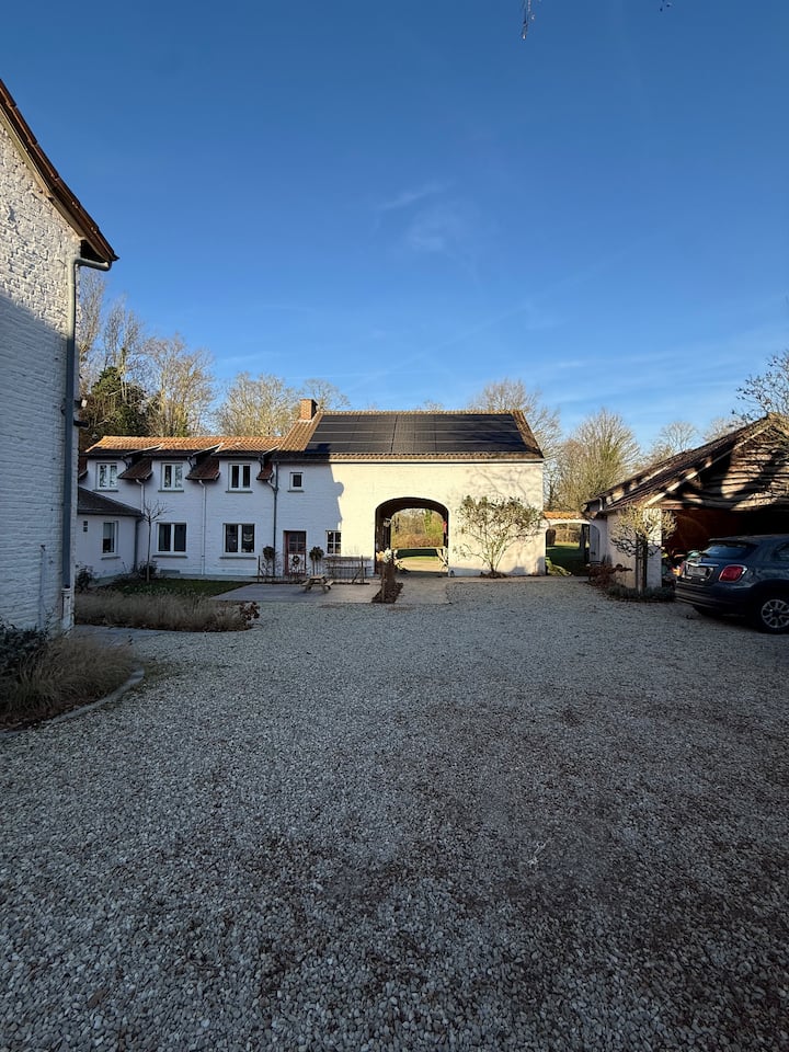 Adorable Maisonnette Dans Un Cadre Verdoyant - Wavre