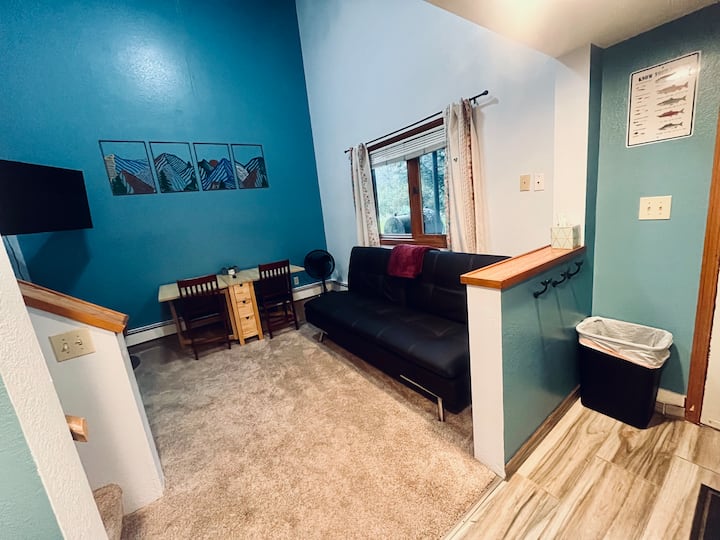 Valdez Robe River And Mountain Front Property - Valdez, AK