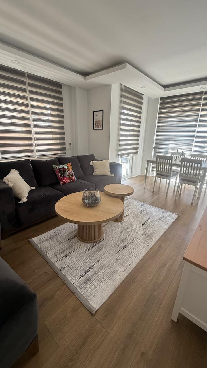 Lovely 2-bedroom Apartment With Perfect Location - Antalya