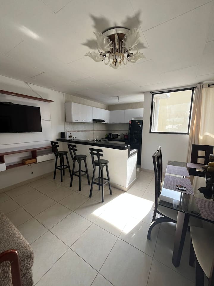 Hermoso Apartamento Cerca Al Aeropuerto. - Cartagena