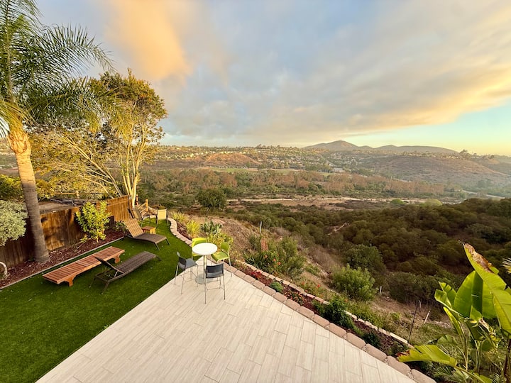 Breathtaking Canyon View House - Mira Mesa - San Diego