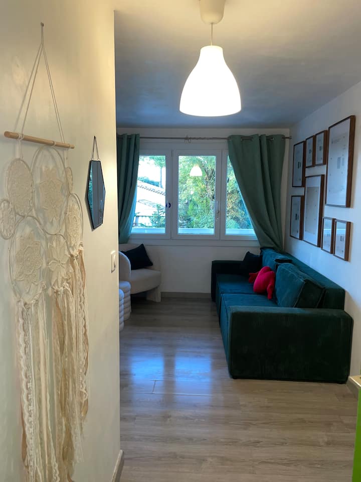 Super Appartement Deux Pièces En Bords De Mer. - Fréjus