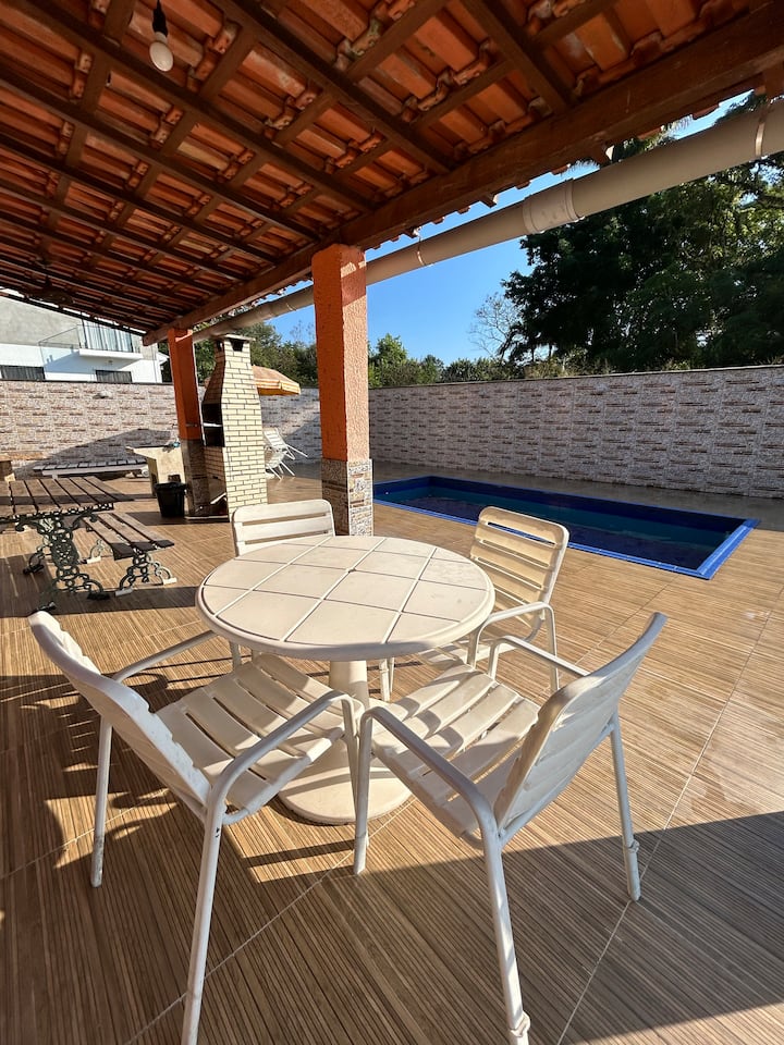 Casa C/ Piscina E Churrasqueira – Penedo Rj - Resende