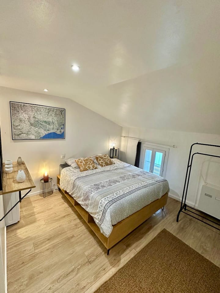 Joli Duplex Très Récent, Au Coeur De La Ville ! - Portiragnes