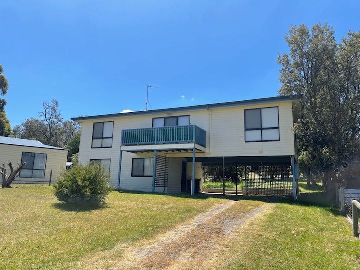 Baudin's By The Bay- For The Whole Family. Pets Included! - Inverloch