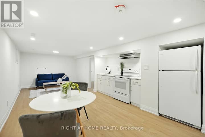 Newly Renovated Cottage Paradise - 4+2 - Midland