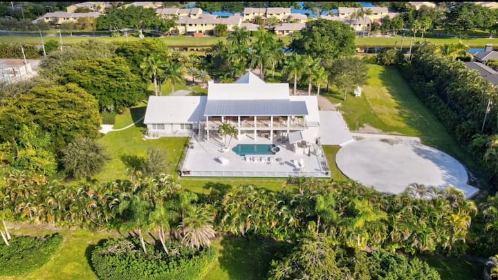Villa Amore Amazing Private Estate On 3 Acres - Boca Raton, FL