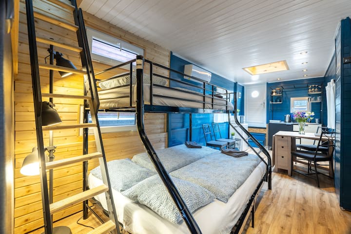 Elizabeth - Town 10'walk, Parking Free, Ac, Views! - Prague