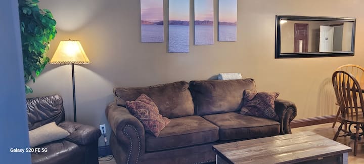 1 Bed, Kitchen, Sleep 4, With Hot Tub And Pool. - Garden City, UT