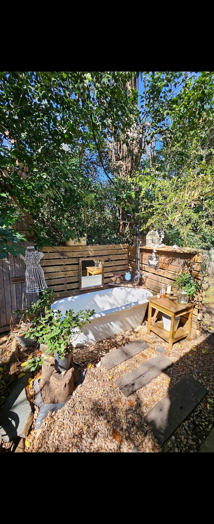 Casita Del Fondo Rodeada De áRboles Con Piscina - Mercedes